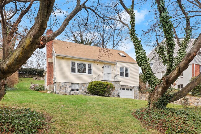 30 Perna Ln - 30 Perna Ln Greenwich CT 06878 | Apartment Finder