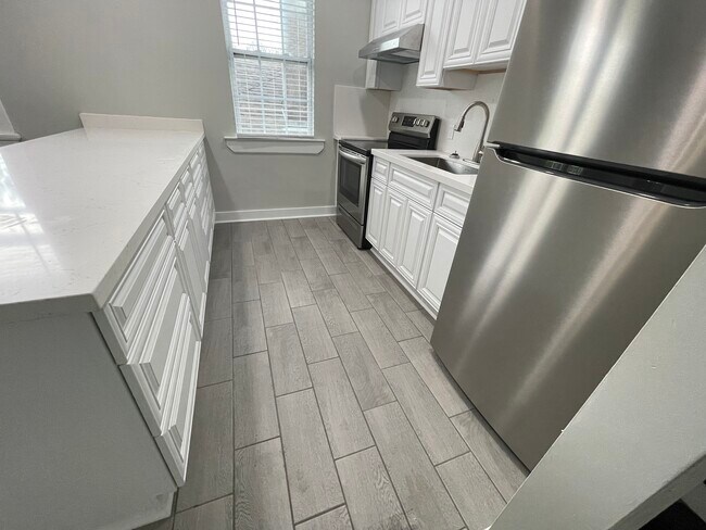 7026 S Claiborne Ave - 7026 S Claiborne Ave New Orleans LA 70125 ...