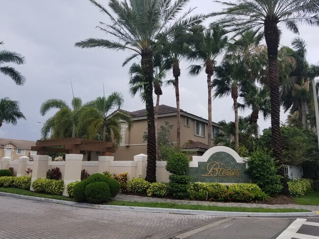 5737 NW 114th Path - 5737 NW 114th Path Doral FL 33178 | Apartment Finder