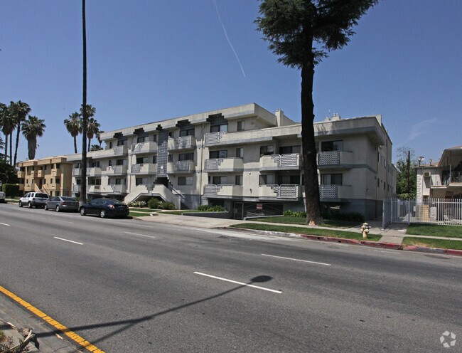 Valley Star Apartments - 15945 Sherman Way Van Nuys CA 91406 ...