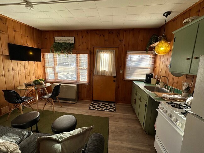 14 Lake Shore Dr - 14 Lake Shore Dr Meredith NH 03253 | Apartment Finder
