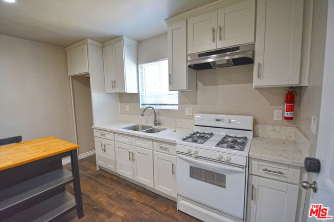 9616 Gerald Ave - 9616 Gerald Ave Los Angeles CA 91343 | Apartment Finder