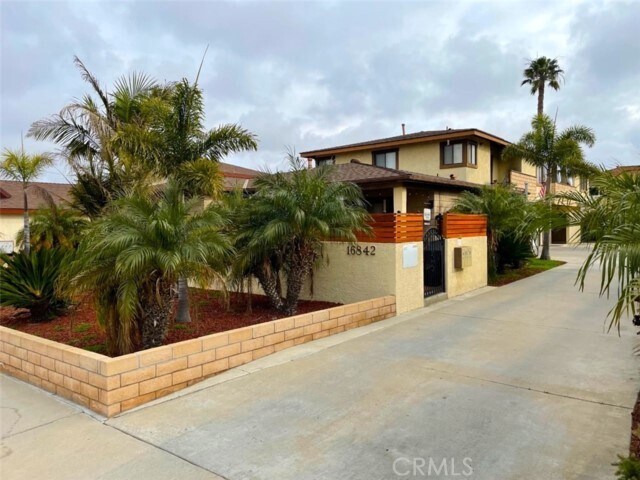 16842 Hoskins Lane - 16842 Hoskins Lane Huntington Beach CA 92649 ...