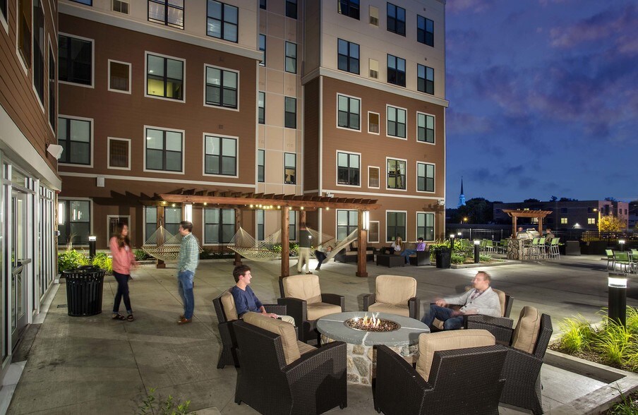 BlockOne - 2320 Lincoln Way Ames IA 50014 | Apartment Finder