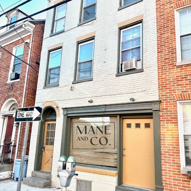 127-129 S SECOND - 127-129 S 2nd St Chambersburg PA 17201 | Apartment Finder
