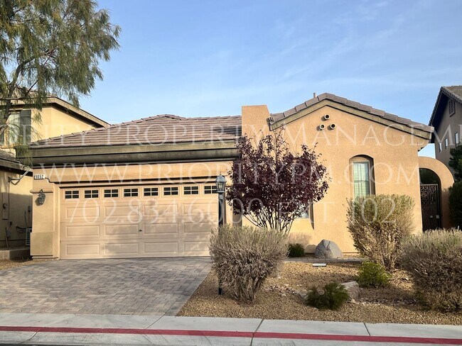 GORGEOUS SPRING MOUNTAIN RANCH SINGLE STOR... - 9052 W Wolf Dancer Ave ...