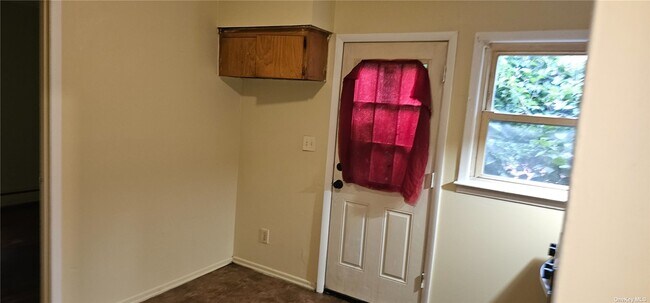 180 Wellington St - 180 Wellington St Hempstead NY 11550 | Apartment Finder