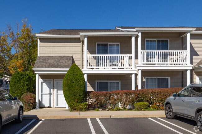 Woodbury Gardens - 1900 Fox Hill Dr Woodbury NY 11797 | Apartment Finder
