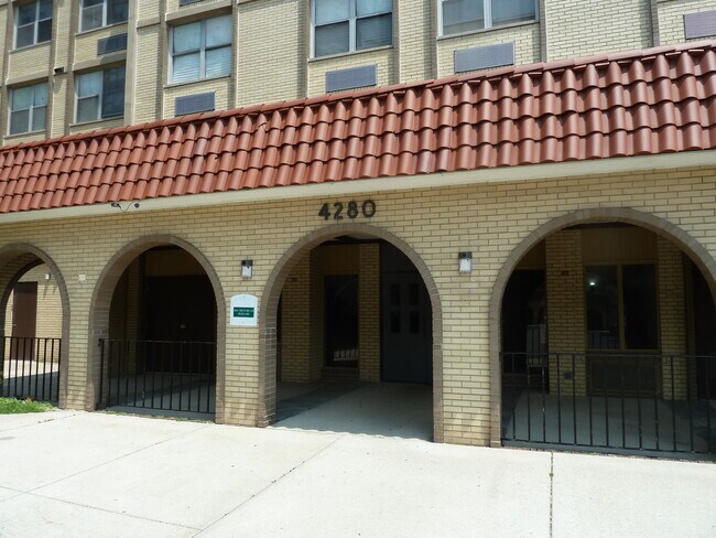 4280 W Ford City Dr - 4280 W Ford City Dr Chicago IL 60652 | Apartment ...