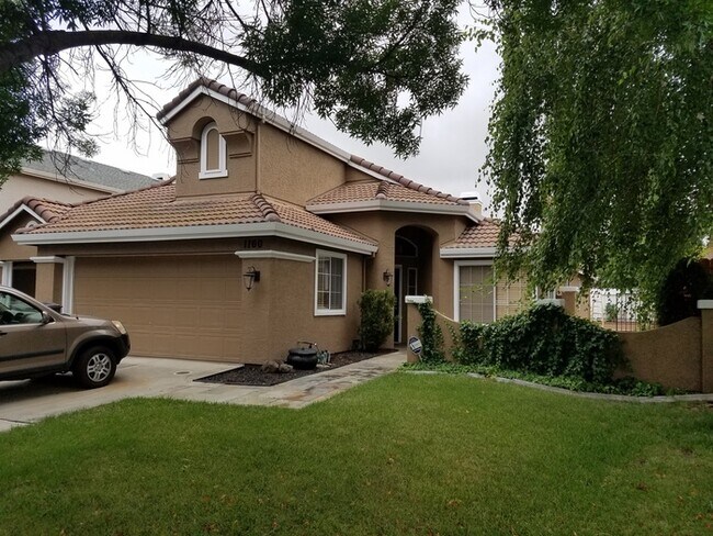 Tracy Gorgeous Single Story 3 Bedroom Home - 1160 Cornucopia Pl Tracy ...