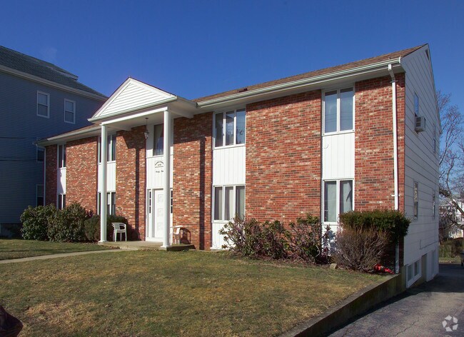 99 Ash St - 99 Ash St Fall River MA 02724 | Apartment Finder