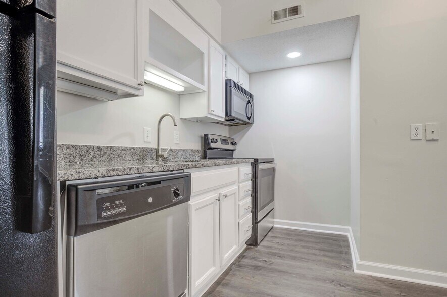 The Spoke at Tyvola Station - 5816 Westpark Dr Charlotte NC 28217 ...