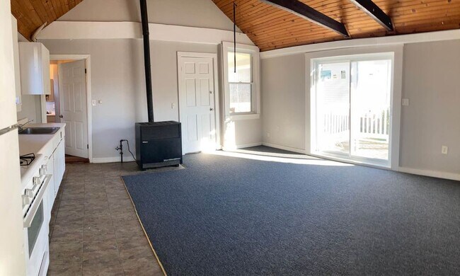 102 Main St - 102 Main St Fairhaven MA 02719 | Apartment Finder