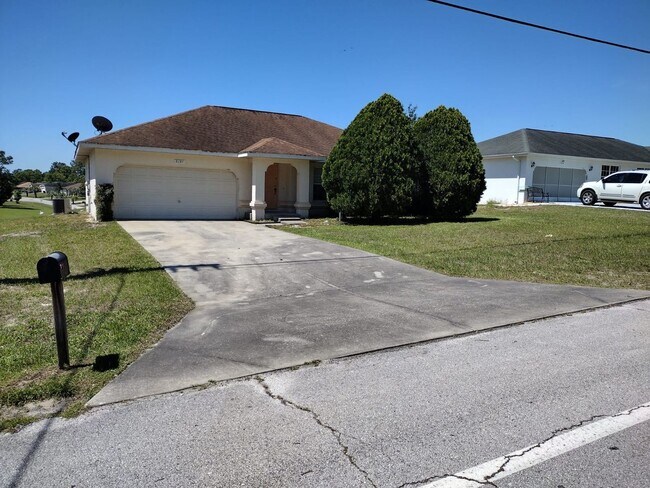 Marion Oaks (Near Timberwalk) - 8286 SW 135th Street Rd Ocala FL 34473 ...