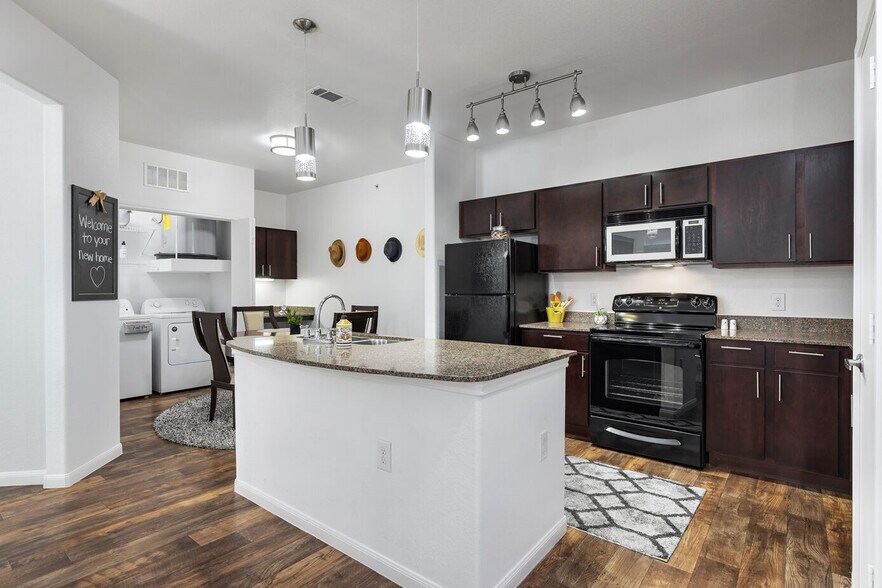 The Oaks at Techridge - 14000 The Lakes Blvd Pflugerville TX 78660 ...