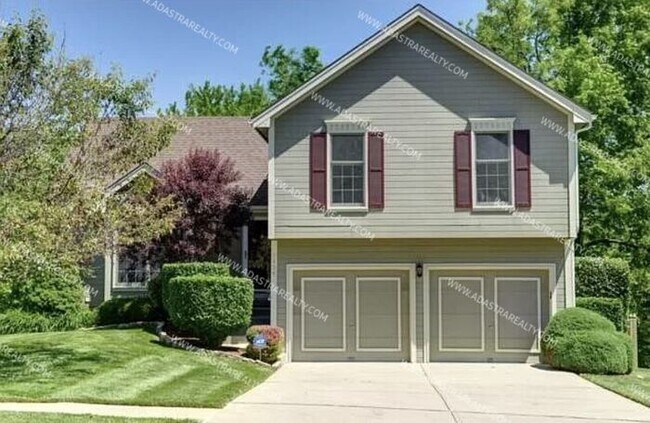 Gorgeous Northland KC Home-Available NOW!! - 9408 NW 87th Terrace ...