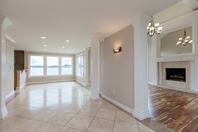 Luxury Lake Tapps Island Home - 2711 200th Ave E Lake Tapps WA 98391 ...