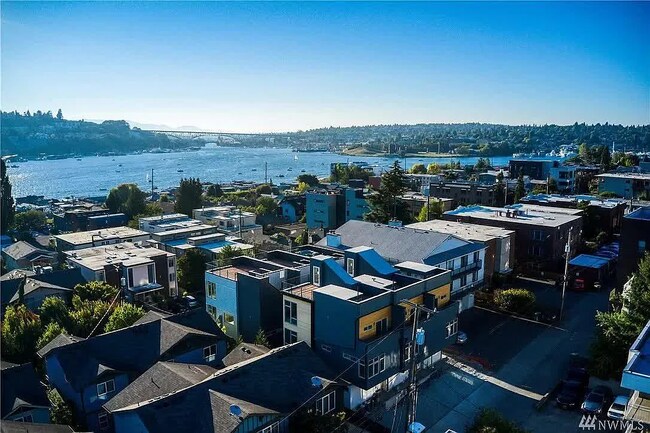 2016C Yale Ave E - 2016C Yale Ave E Seattle WA 98102 | Apartment Finder