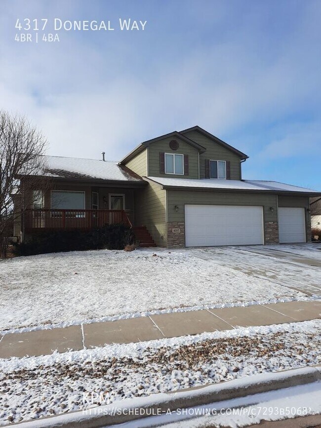 4 BED | 3.5 BATH | TRIPLE GARAGE | RED ROCKS - 4317 Donegal Way Rapid ...
