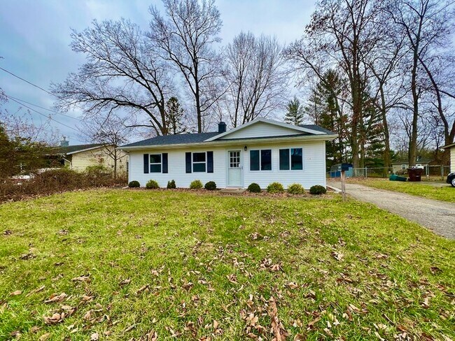 Move in special, free application! Cute Ho... - 226 Oneida Dr Loveland ...