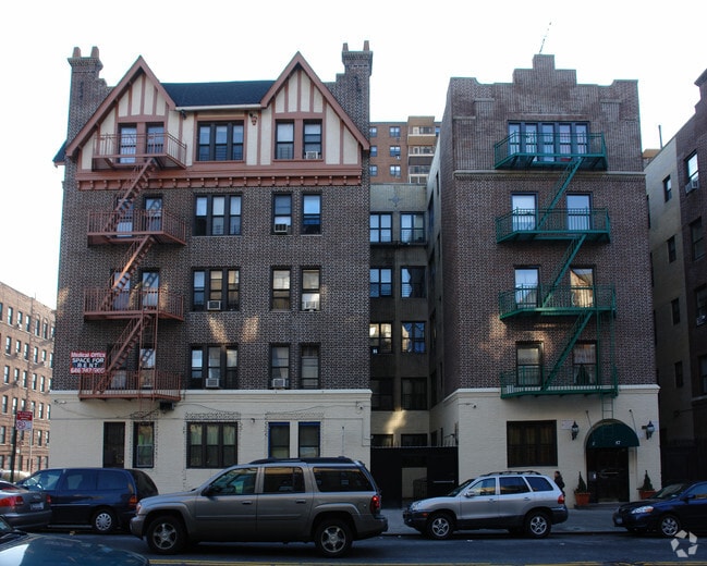 87 Post Avenue - 87 Post Ave New York NY 10034 | Apartment Finder