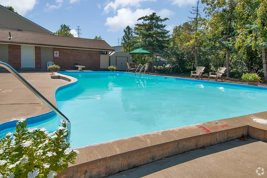 Community Manor - 176 Community Manor Dr Rochester NY 14623 | Apartment ...