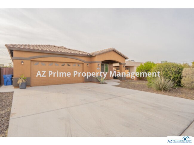 Beautiful 3 bedroom 2 bathroom Phoenix fam... - 1333 E Glenrosa Ave ...