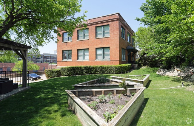Magnolia Station - 1607 Lyte St Dallas TX 75201 | Apartment Finder