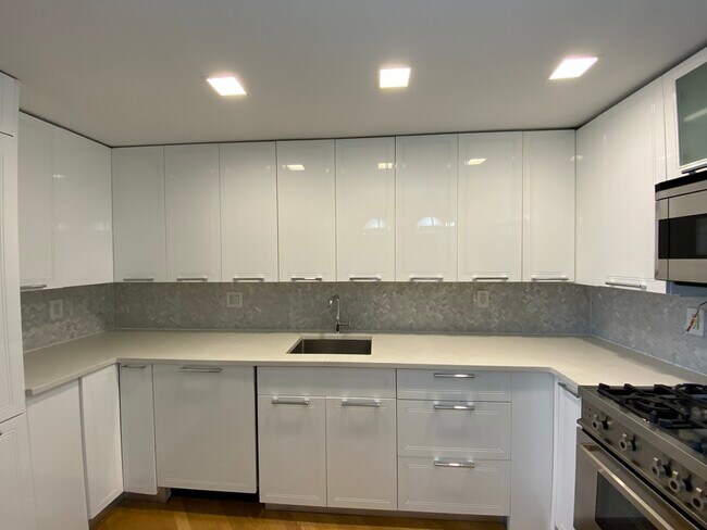 Yorkshire Towers - New York, NY | Apartment Finder