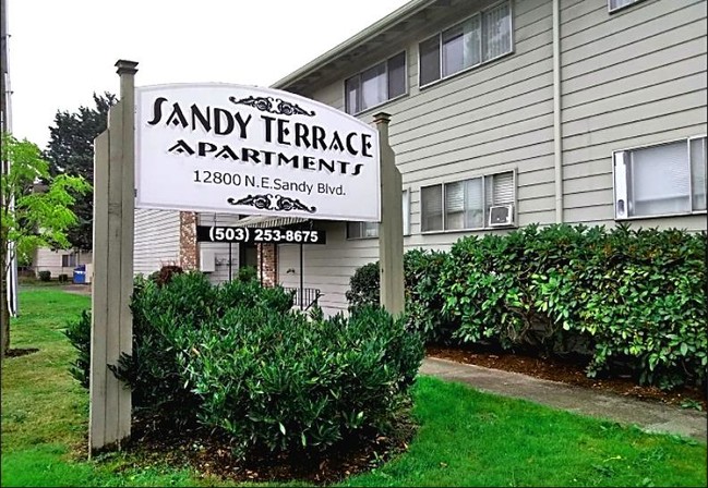 Sandy Terrace Apartments - 12800 NE Sandy Blvd Portland OR 97230 ...