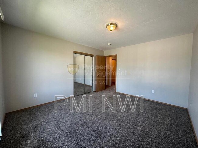 1510-1516-1516 W 86th Ln - 1510-1516-1516 W 86th Ln Merrillville IN 46410 | Apartment Finder