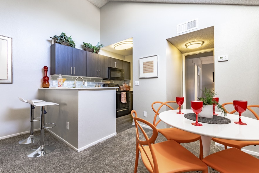 Boulevard at 4201 Apartments - 4201 S Decatur Blvd Las Vegas NV 89103 ...