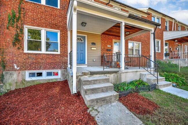 Fully Renovated 3 Bedroom Rowhome- Baltimo... - 1025 Upnor Rd Baltimore ...
