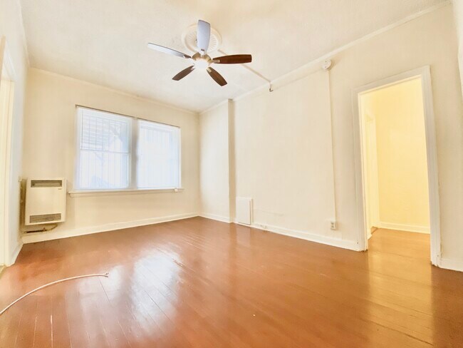 840 S Hobart Blvd Los Angeles, CA 90005 - 842 S Hobart Blvd Los Angeles ...