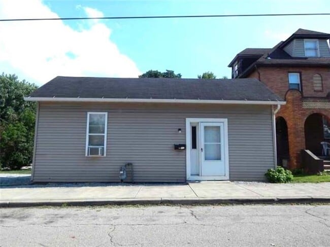 203 Murdock St - 203 Murdock St Canonsburg PA 15317 | Apartment Finder