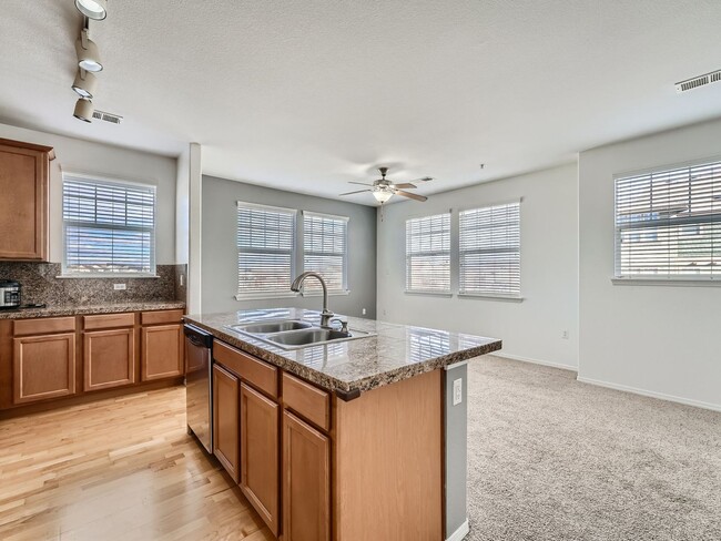 Large 2BR/2B Condo with Private Attached G... - 8489 Canyon Rim Cir ...