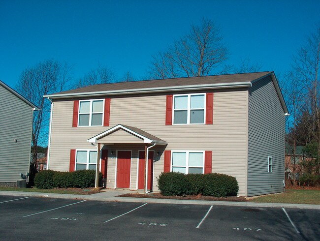 New Kent Townhomes-Townside Apartments - 403-415 New Kent Rd Blacksburg ...