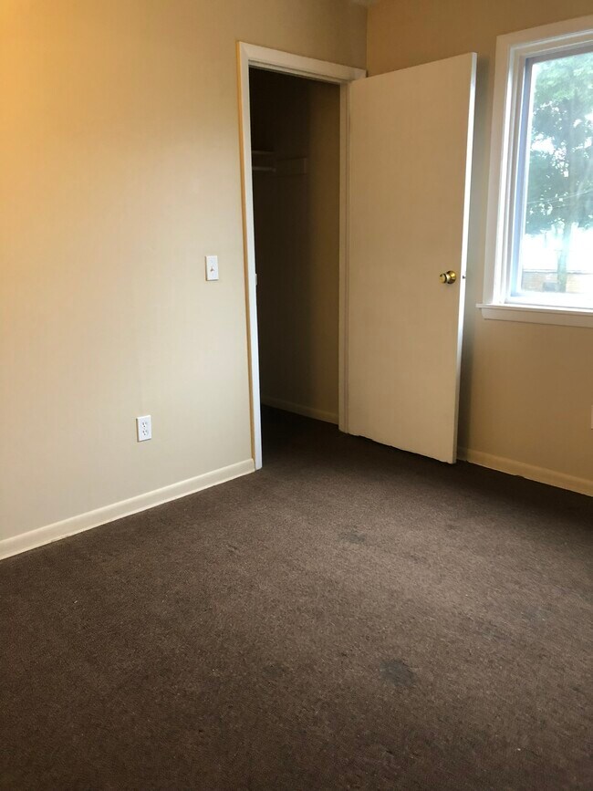 41 Arbutus St - 41 Arbutus St Rochester NY 14609 | Apartment Finder