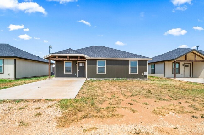 1007 East St - 1007 East St Abernathy TX 79311 | Apartment Finder
