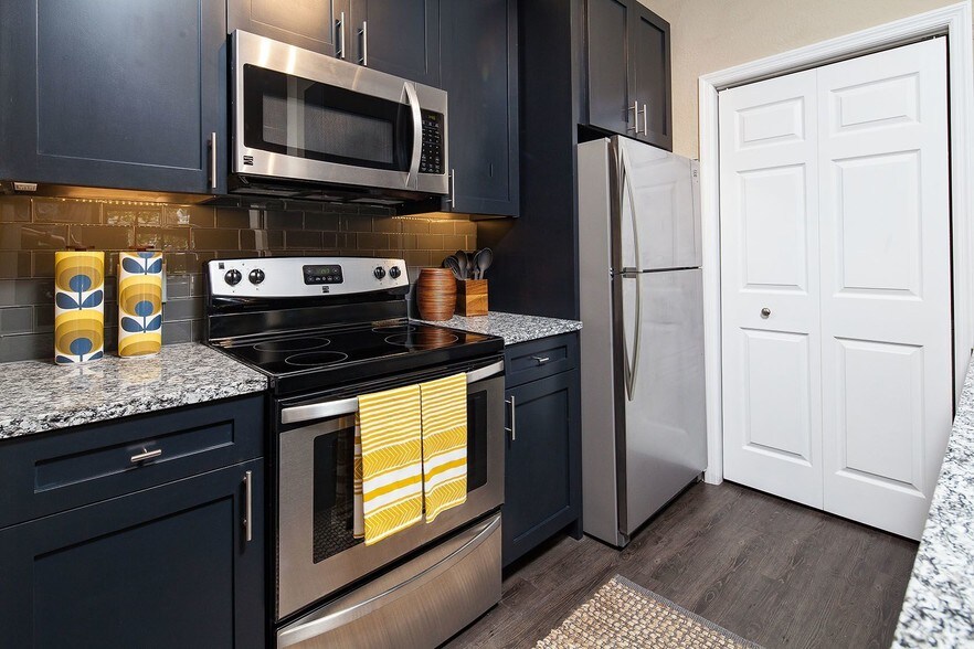 Cortland Brighton Bay - 10901 Brighton Bay Blvd N Saint Petersburg FL ...