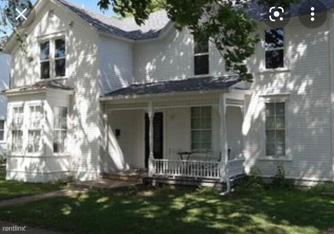 2 br, 1 bath Duplex - 2413 4th Street 2 - 2413 4th St Eau Claire WI ...