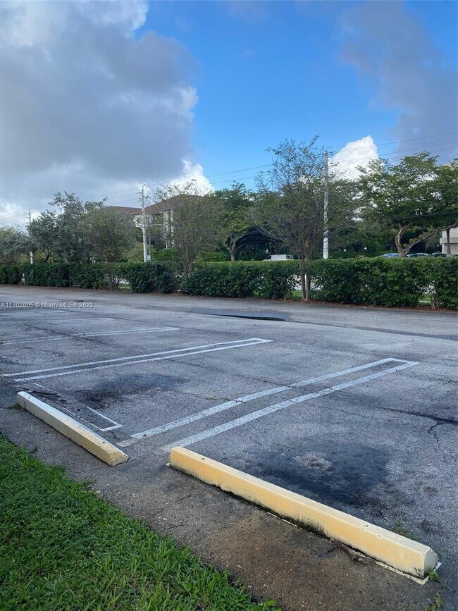 2700 Riverside Dr - 2700 Riverside Dr Coral Springs FL 33065 ...