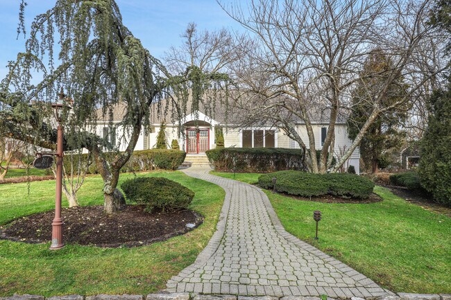 164 Rock Creek Ln - 164 Rock Creek Ln Scarsdale NY 10583 | Apartment Finder