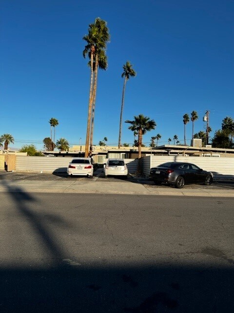 546 S Mountain View Dr - 546 S Mountain View Dr Palm Springs CA 92264 ...