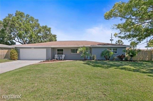 4 br, 3 bath House - 105 Harbor Bluff Dr - 105 Harbor Bluff Dr Largo FL ...
