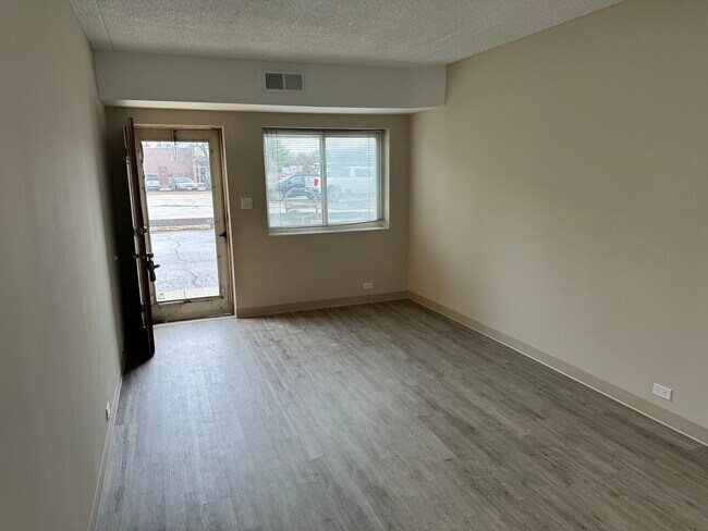 29W543 Batavia Rd - 29W543 Batavia Rd Warrenville IL 60555 | Apartment ...