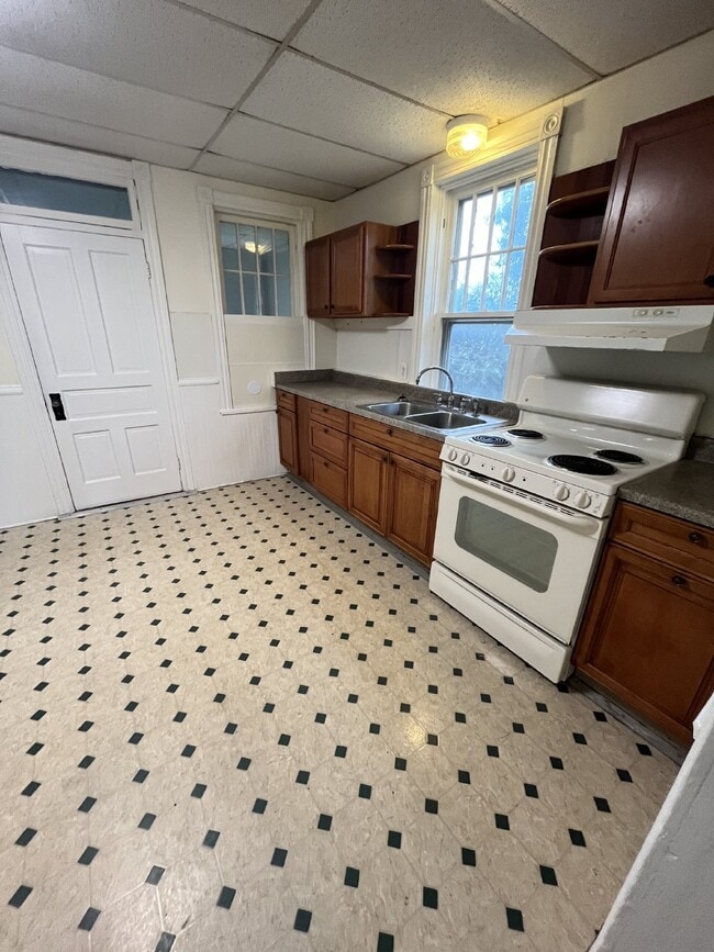 Freshly updated duplex! Move in ready! - 122 Hanover St New Oxford PA ...