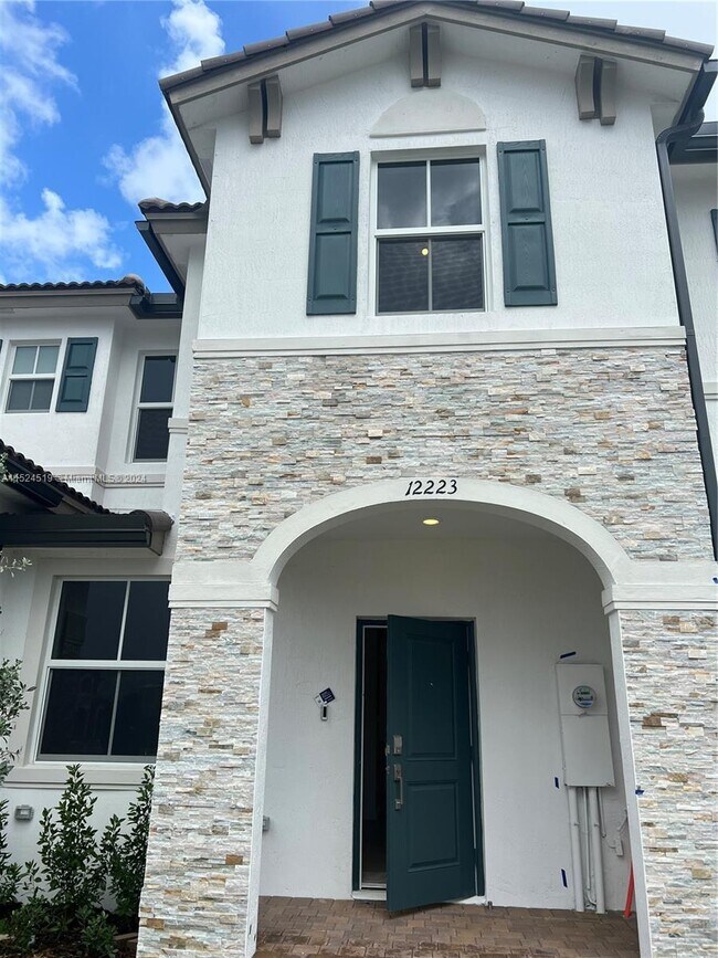 12223 NW 23rd Pl - 12223 NW 23rd Pl Miami Shores FL 33167 | Apartment ...