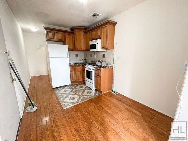 EAST 108 STREET - 155 E 108th St New York NY 10029 | Apartment Finder