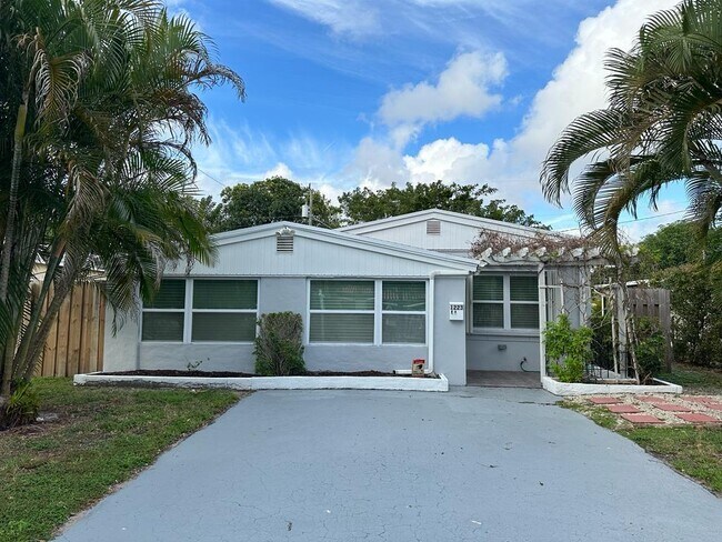 1223 NE 180th St - 1223 NE 180th St North Miami Beach FL 33162 | Apartment Finder